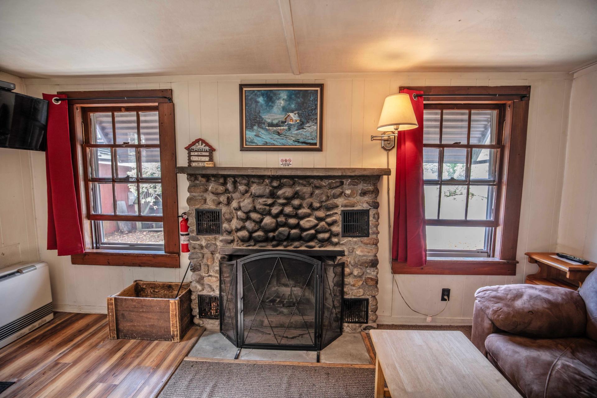 Falling Waters Accomodation | Pemi Cabins Lincoln, NH