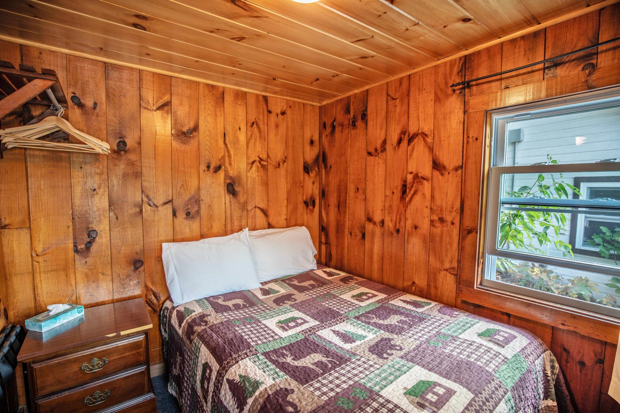 Eagle Cliff Accomodation | Pemi Cabins Lincoln, NH