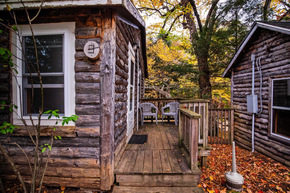 Fox Hollow Accomodation | Pemi Cabins Lincoln, NH