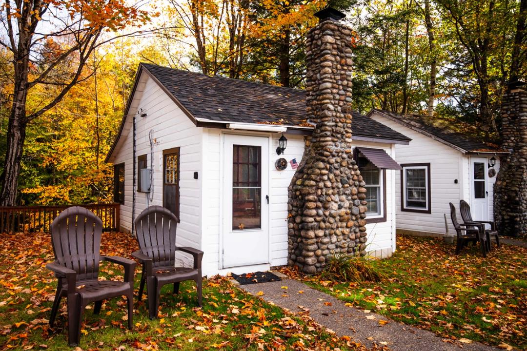 The Basin Accomodation | Pemi Cabins Lincoln, NH
