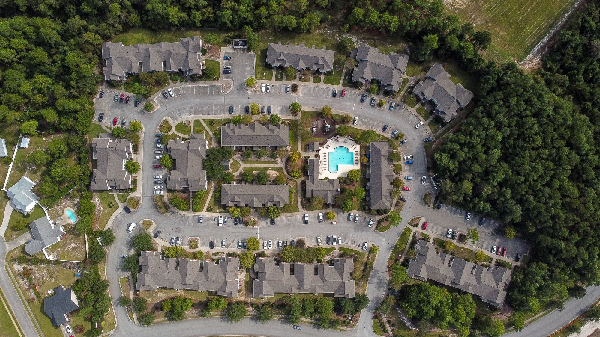 Cardinal Pointe Apartments | NRP Group Communities