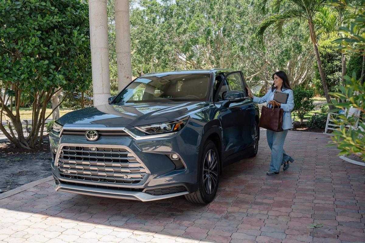 Toyota's Hybrid and Electric vehicle lineup
