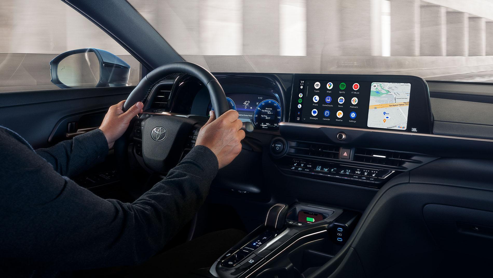 Explore the bold & modern 2025 Toyota Crown Hybrid