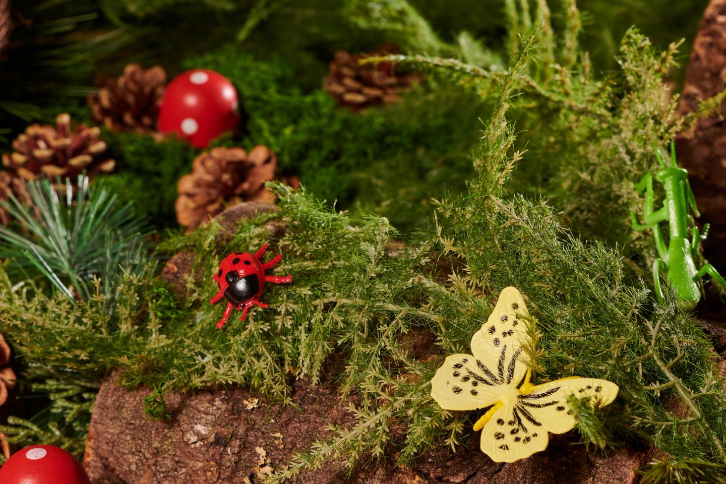 Meet Buzzie 🪰 Natural Insect Repellent and Bug Spray - Plant-Based | Buzzie