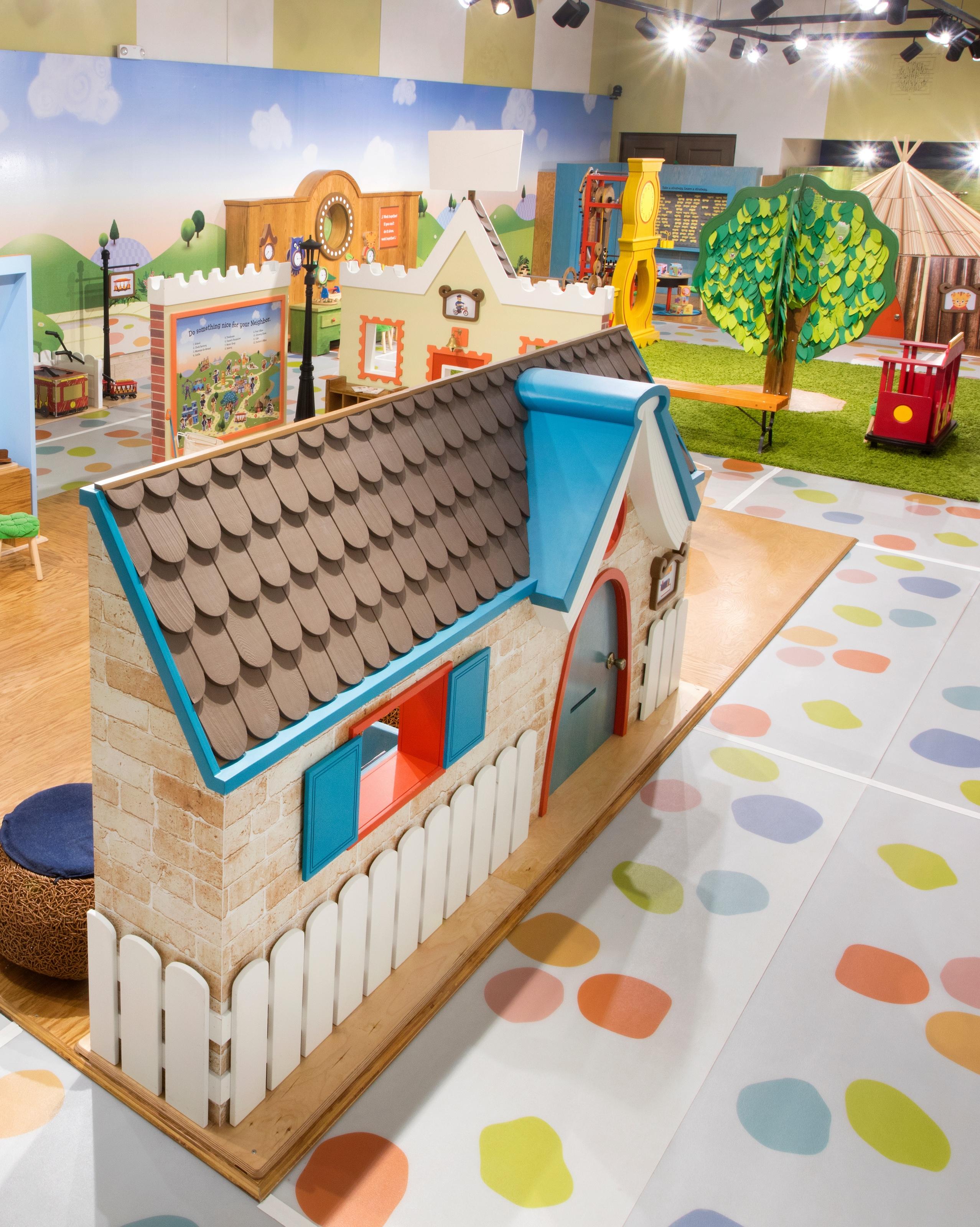 Daniel Tiger’S Neighborhood: A Grr-Ific Exhibit | National Children’s ...