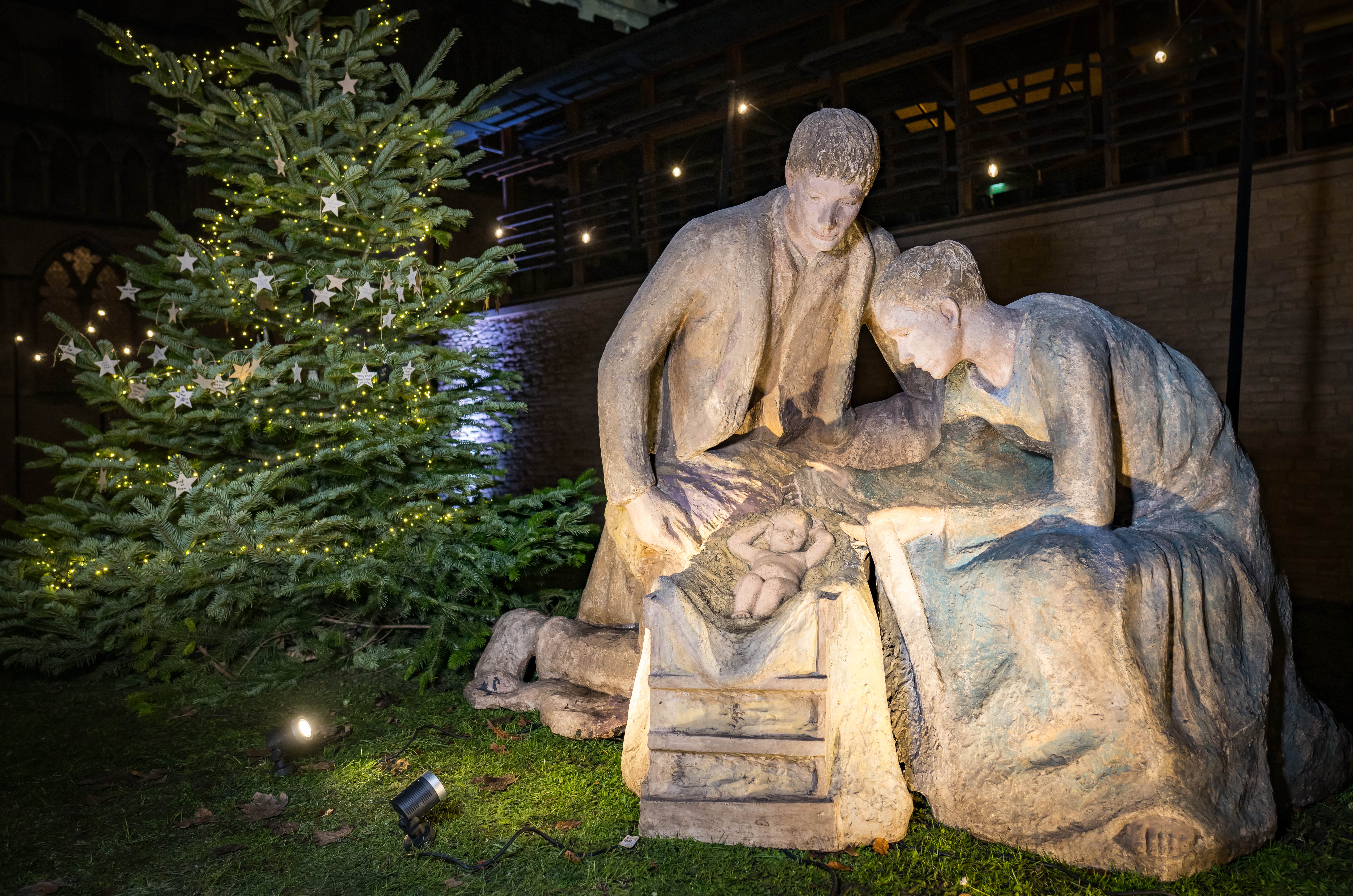 The Blessing of the Outdoor Crib | Norwich Cathedral