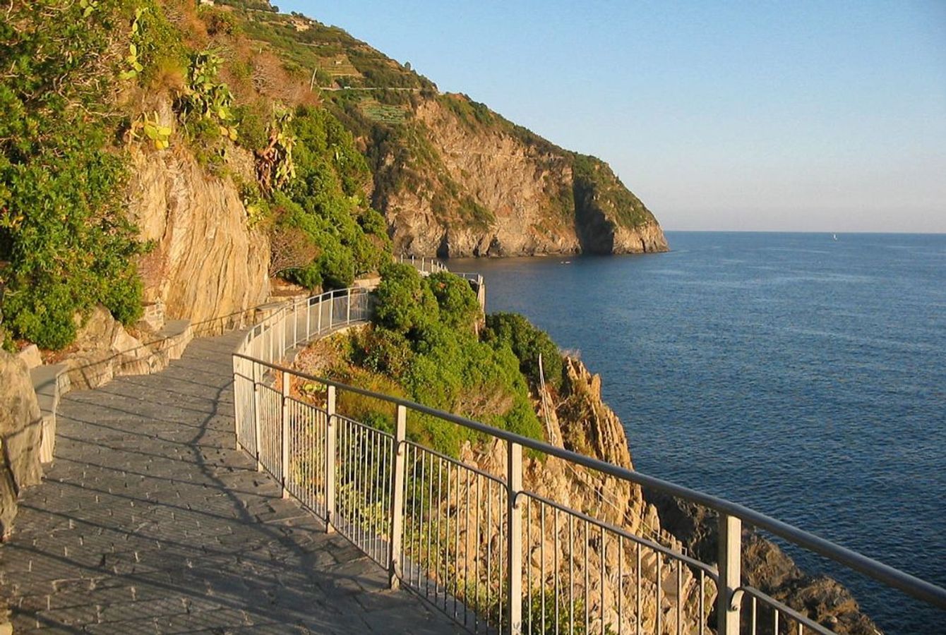 Resor till Riomaggiore i Cinque Terre med Solfaktor