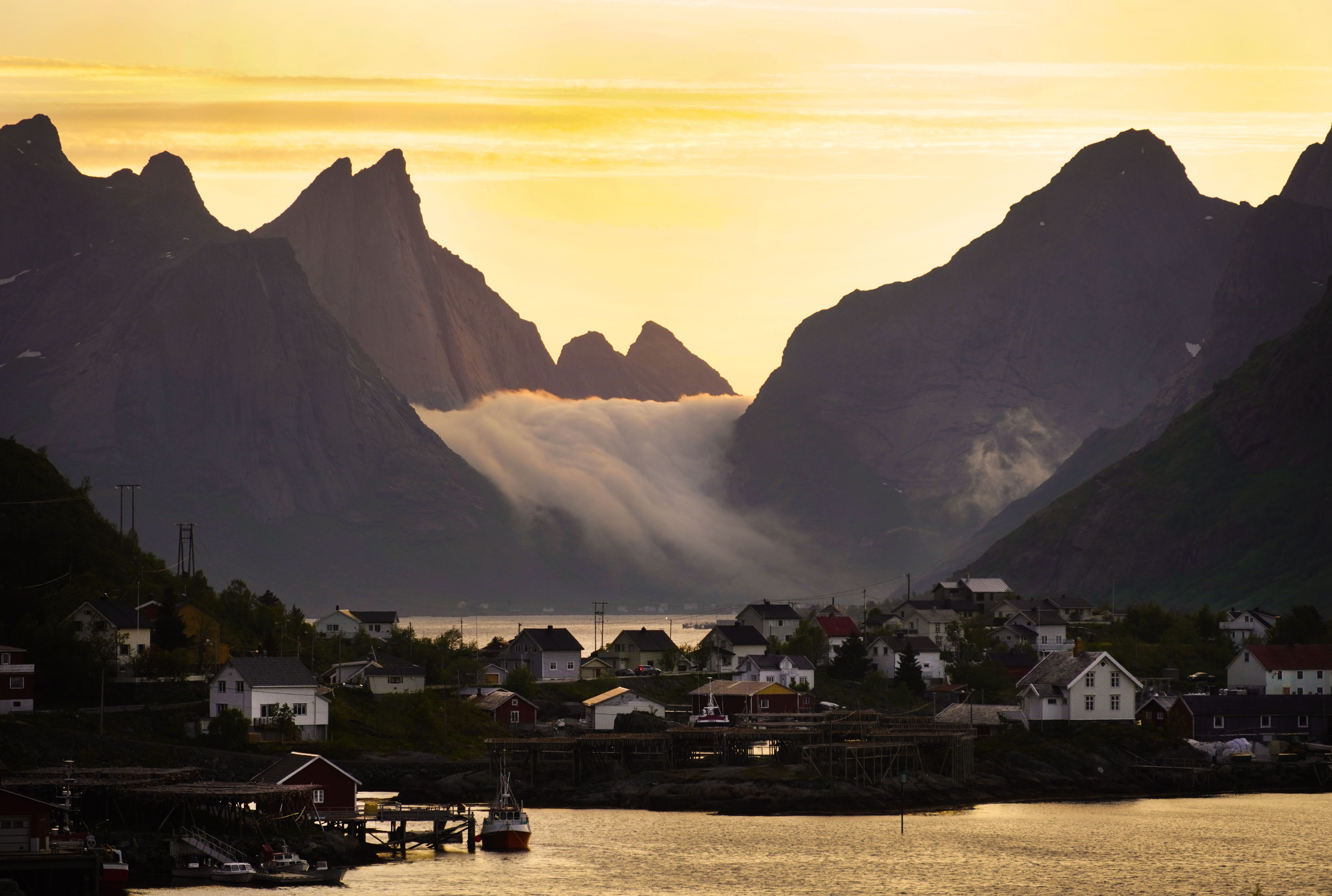 Lofoten Midnight Sun Dates 2025