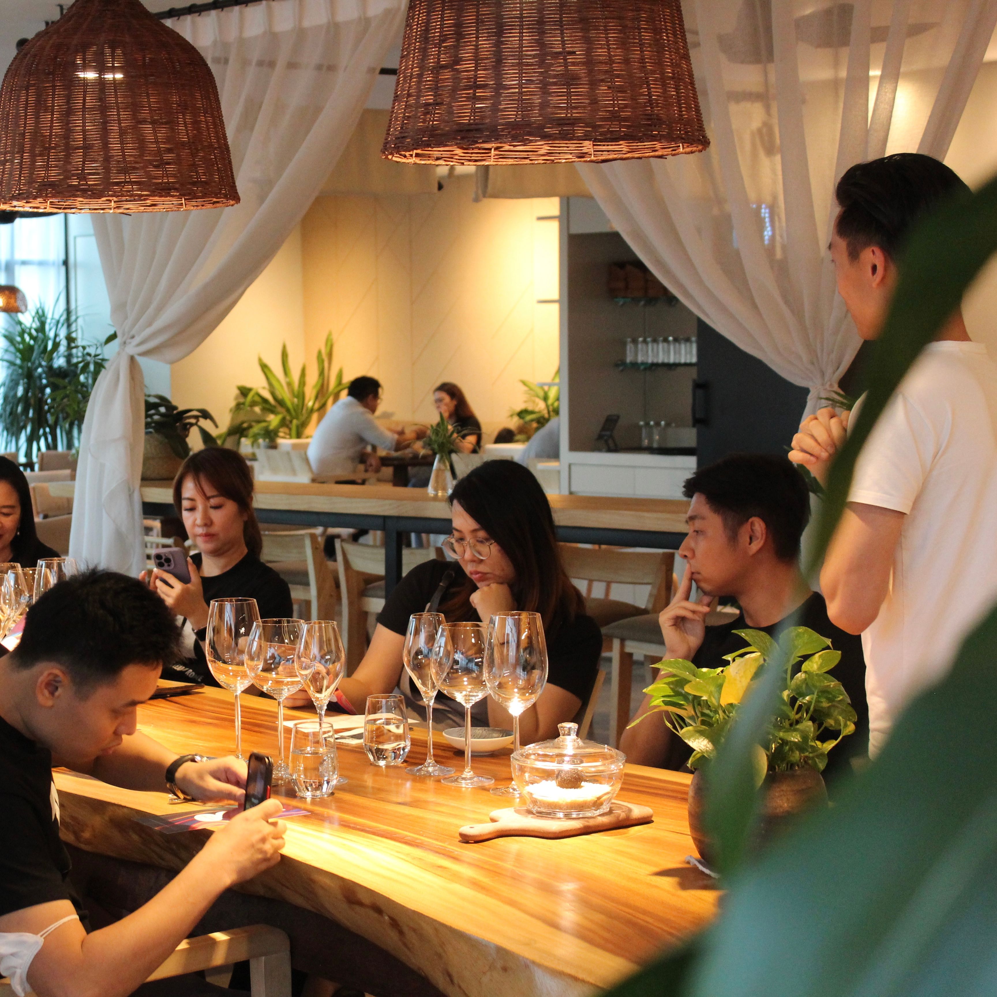 NOTA | Cafe · Restaurant