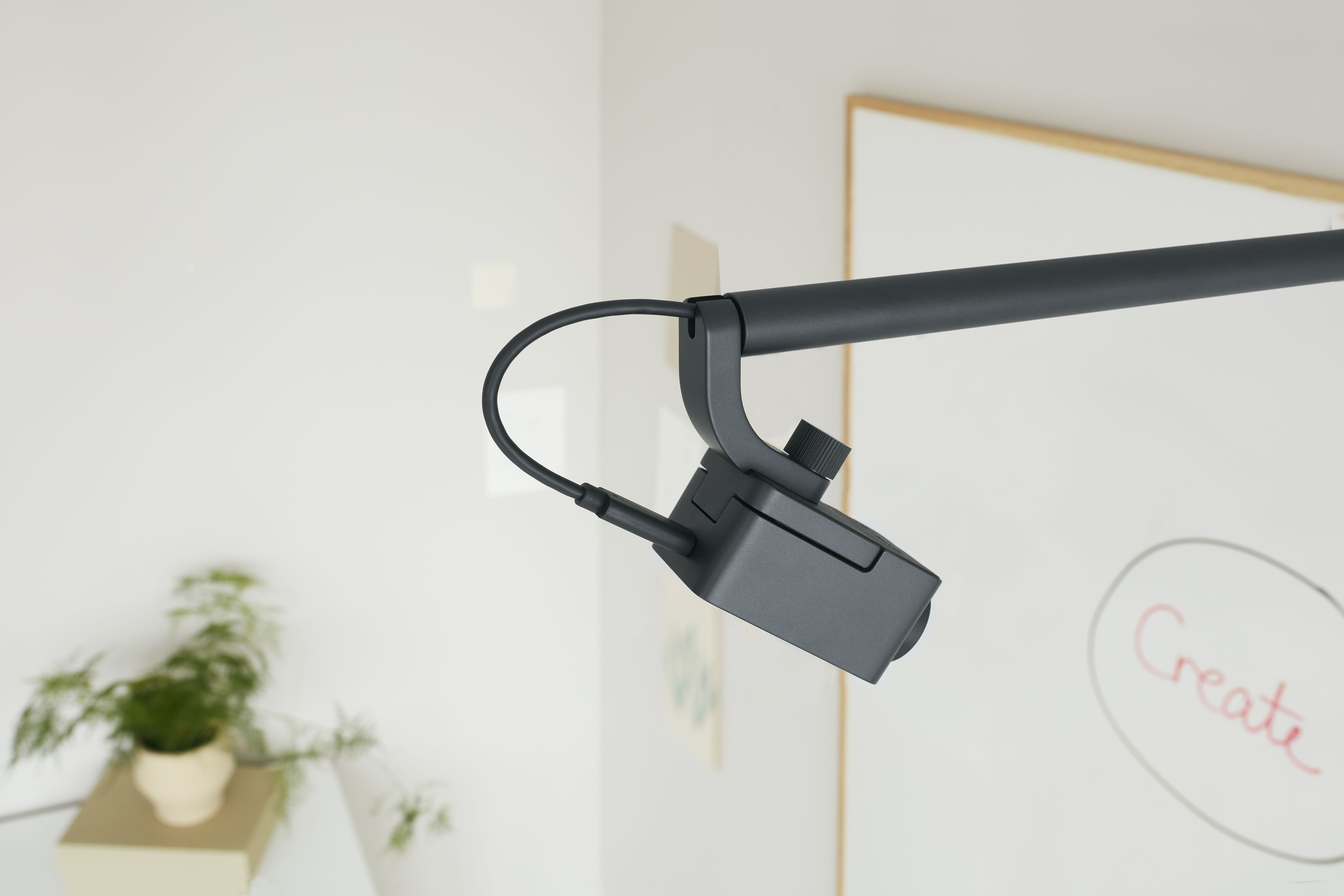Huddly Canvas | For whiteboards in any space | Huddly | Huddly