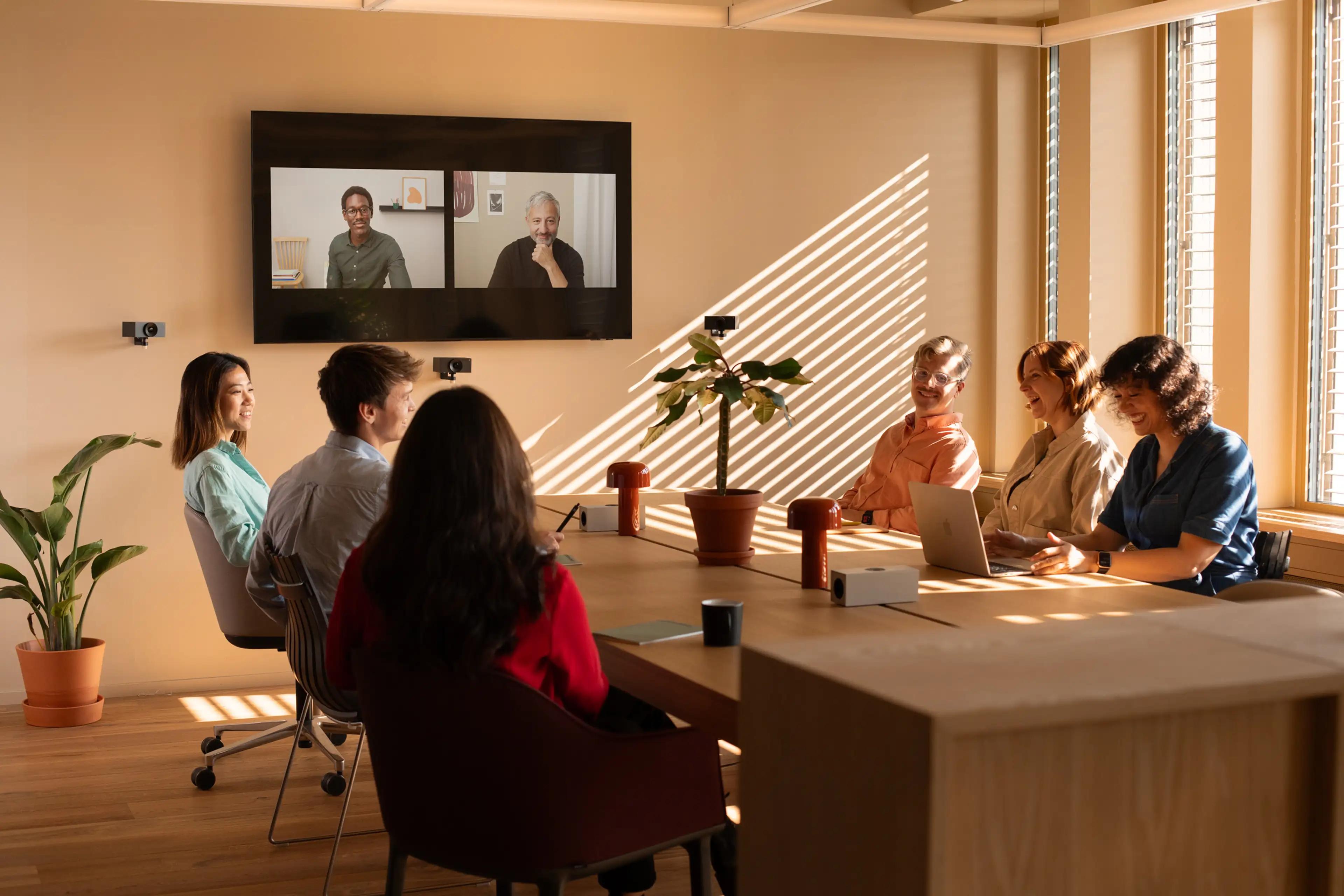 Crestron, Shure, and Huddly showcase Huddly Crew at ISE 2024 | Huddly