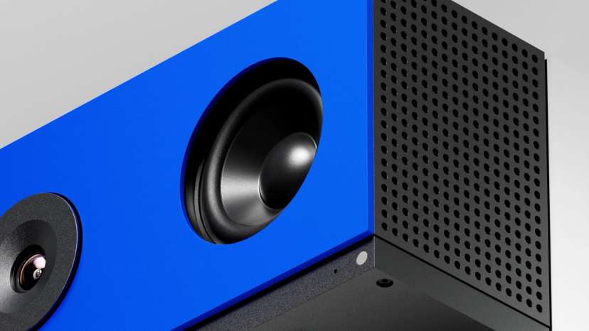 Now shipping – Huddly® C1™ AI-driven videobar | Huddly