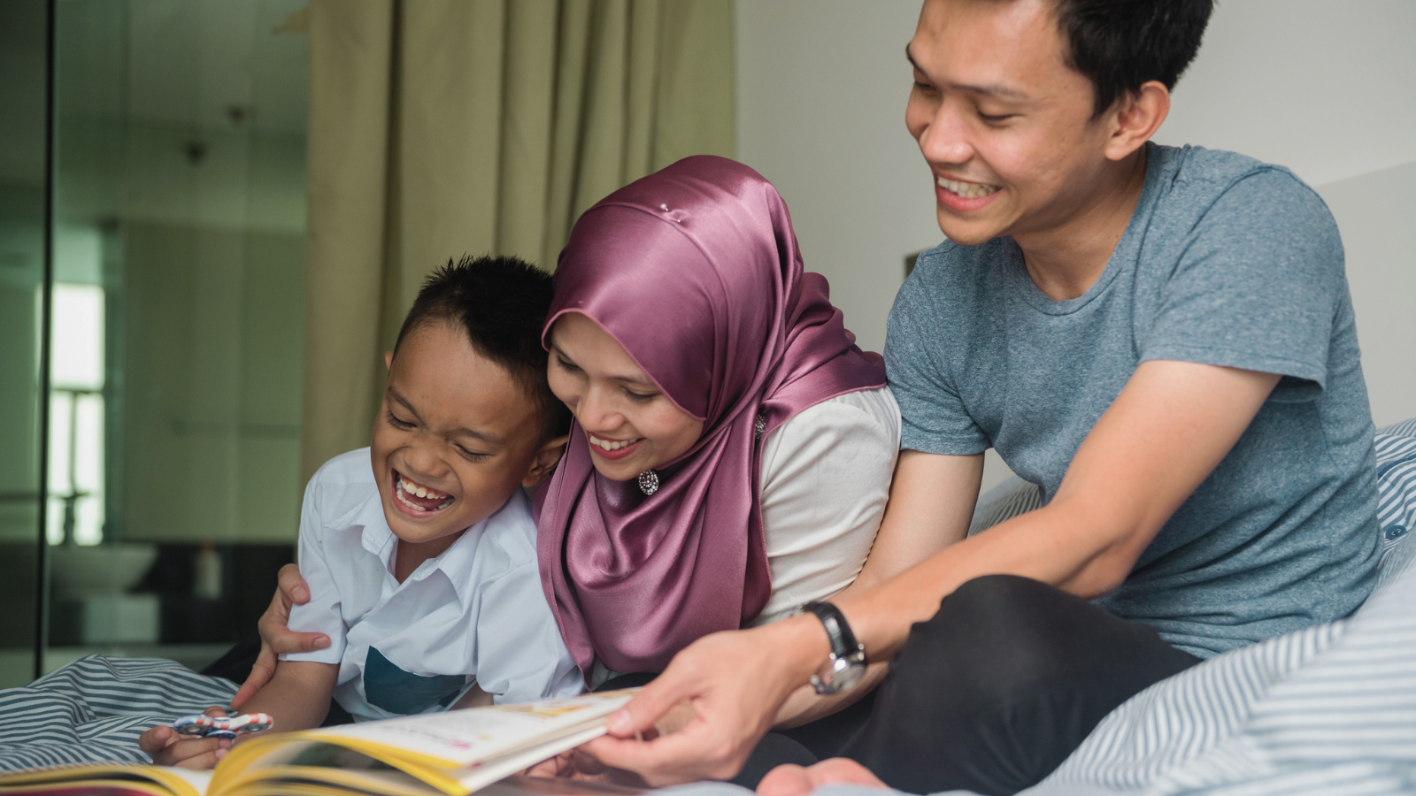 Improve reading comprehension at home | Bedrock Learning