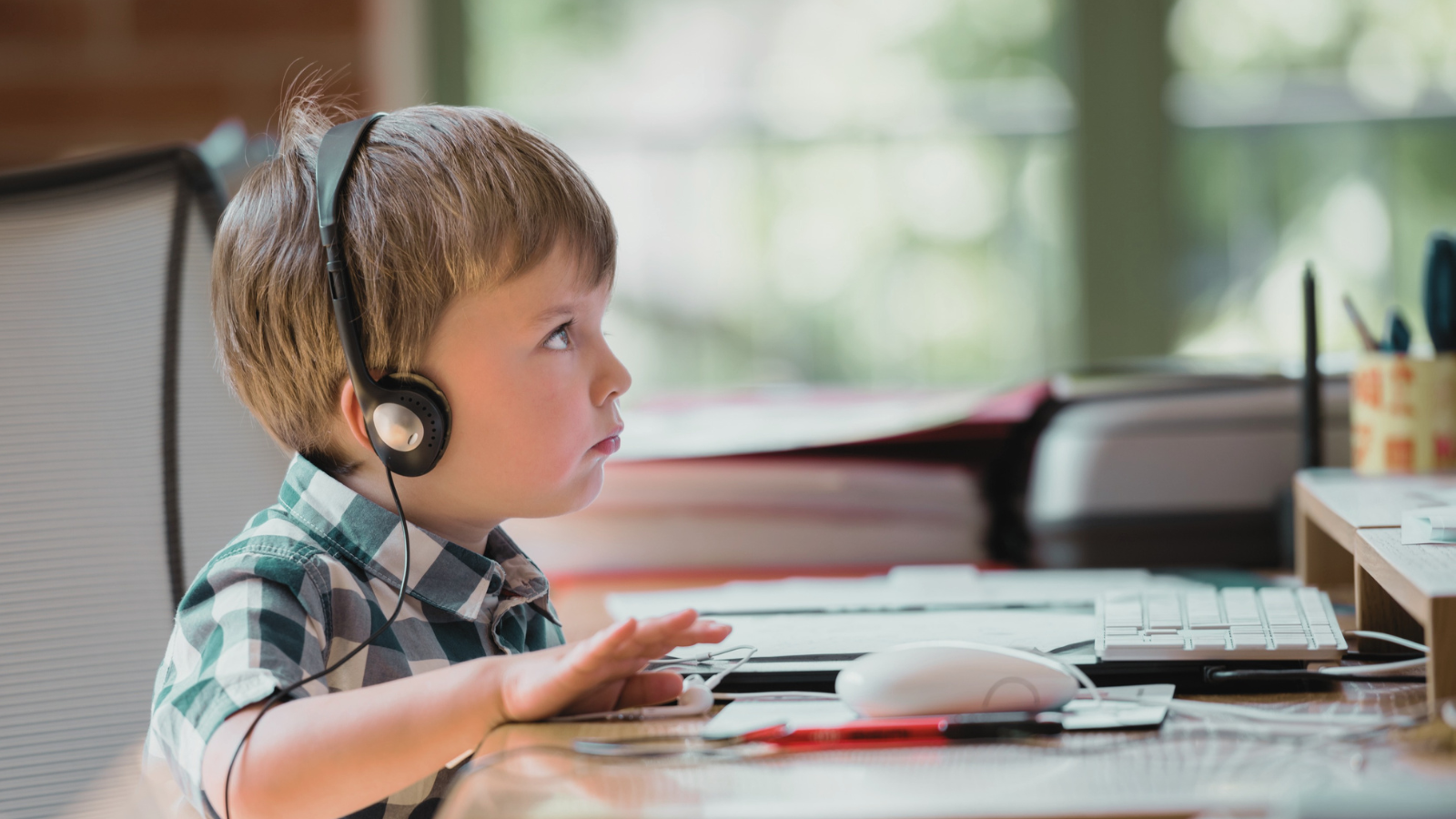 Best literacy podcasts for learners | Bedrock Learning