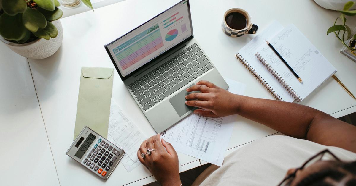 What is a Payment Gateway? Explanation & Examples