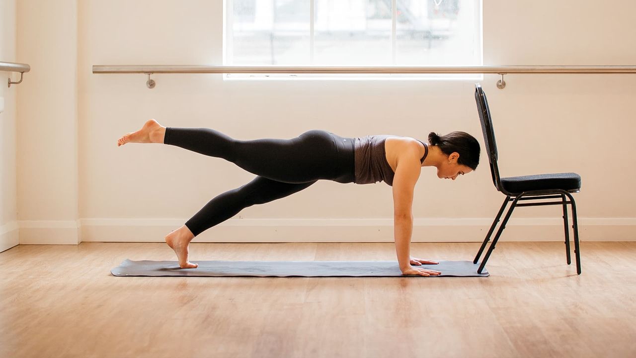Barre Base Anywhere - 7-Day Core Define