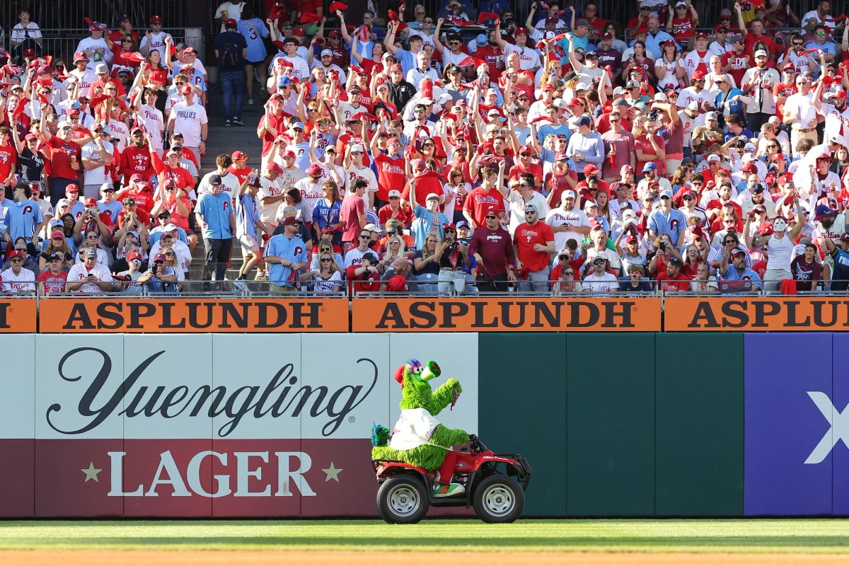 The origins of Philly’s most popular mascots - City Cast Philly