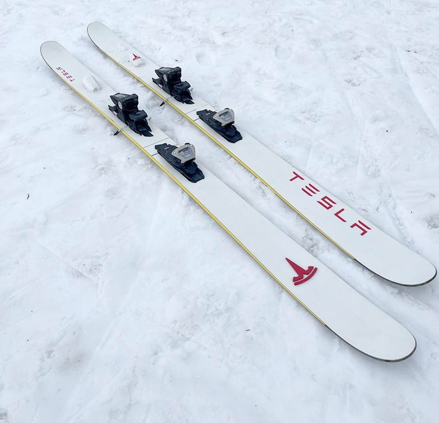 Tesla Powered Electric Ski · J skis • Limited Edition skis designed by ...