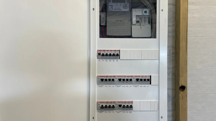 Guide to Understanding Your Home's Electrical Distribution Board – Basis