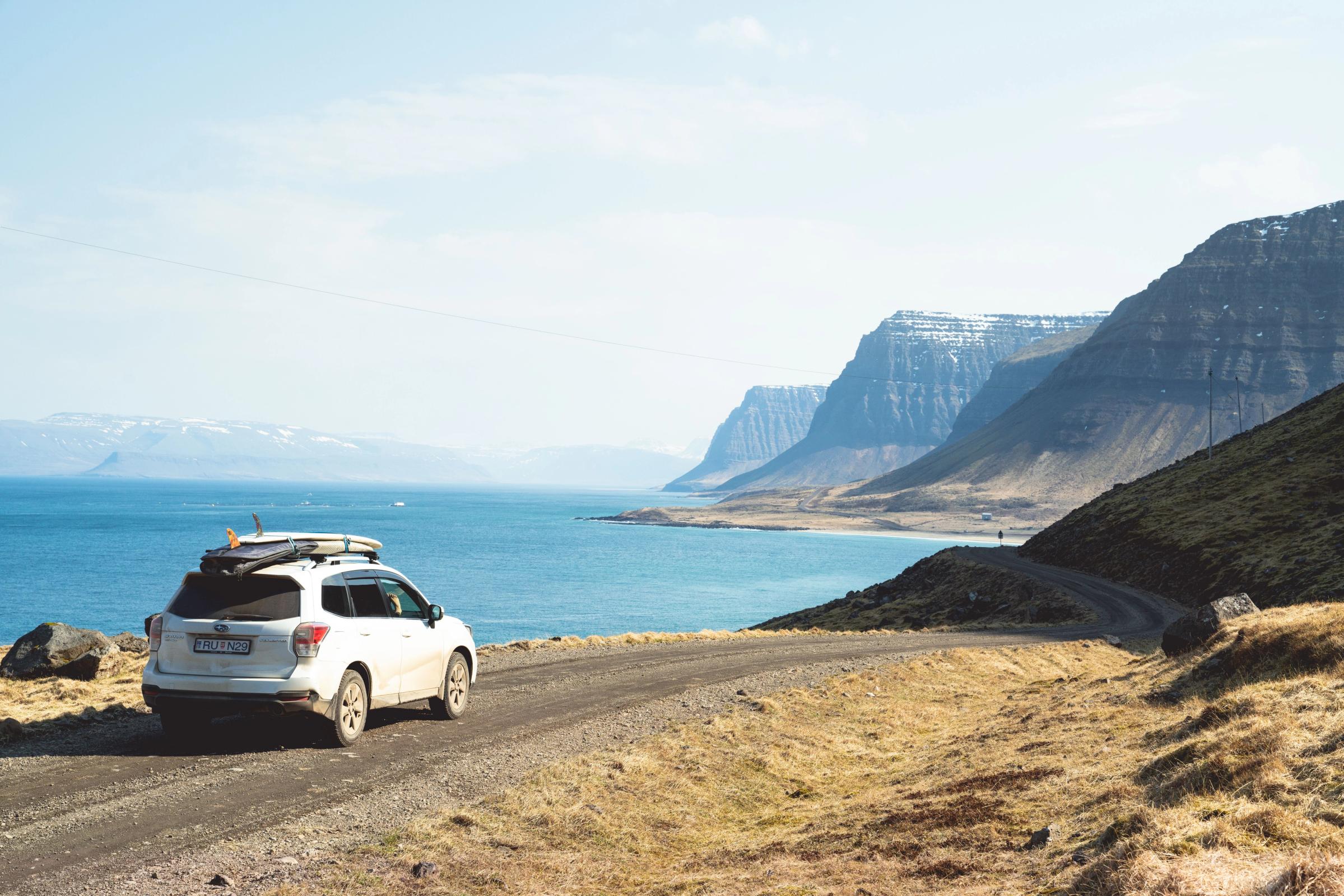 SUV vs. Minivan: Choosing the Right Rental Car