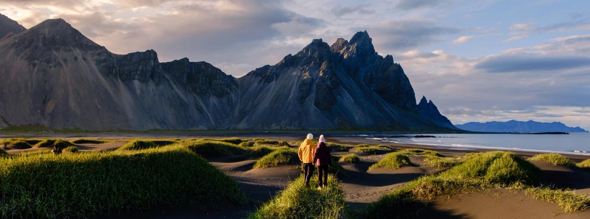 Guide to Visit Rauðasandur: Iceland's Spectacular Red Sand Beach