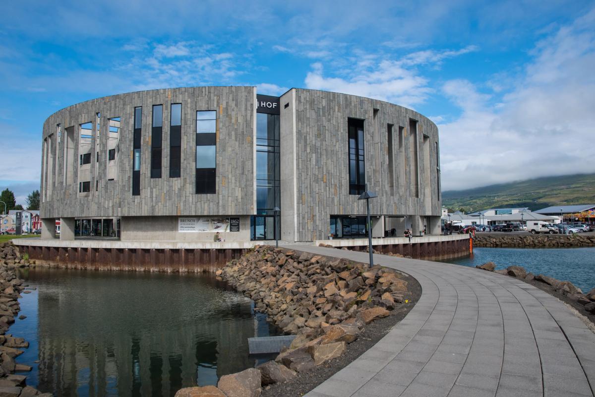 Exploring Akureyri: Must-See Sights, Activities & Best Dining Spots
