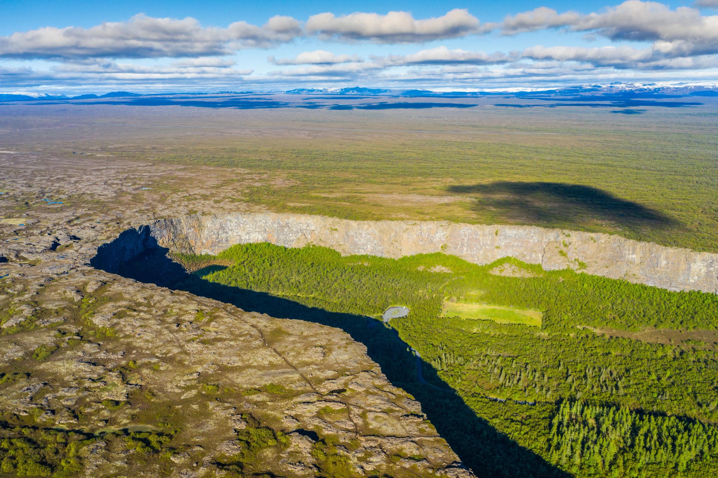 Iceland's Treasure Chest: Top 20 Natural Wonders to Discover