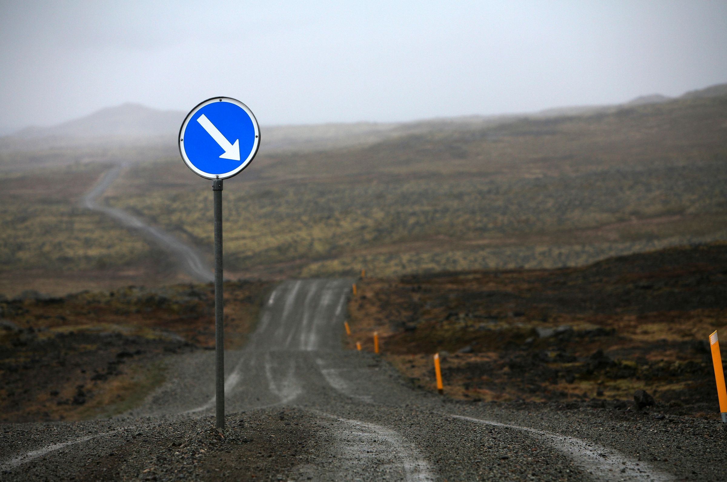 A Full Guide to Road Signs in Iceland: How Are they Different?