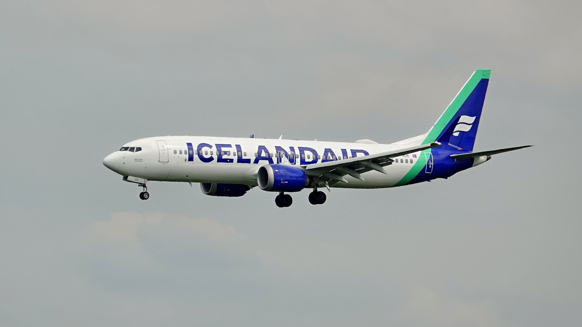 The Complete 2026 Guide To The Public Transport in Iceland