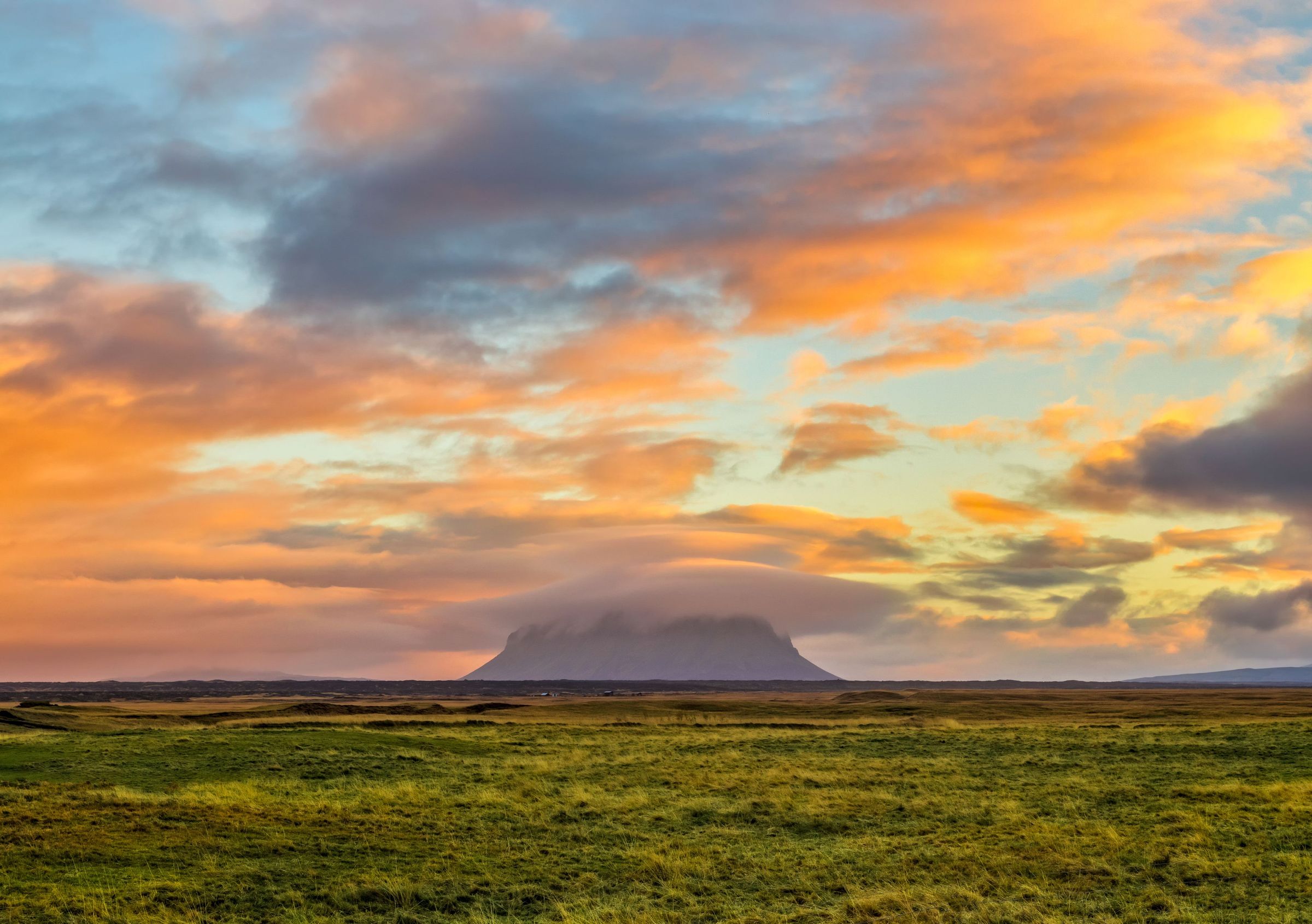 Hekla Volcano: Full Guide For Visitors & Volcano Lovers