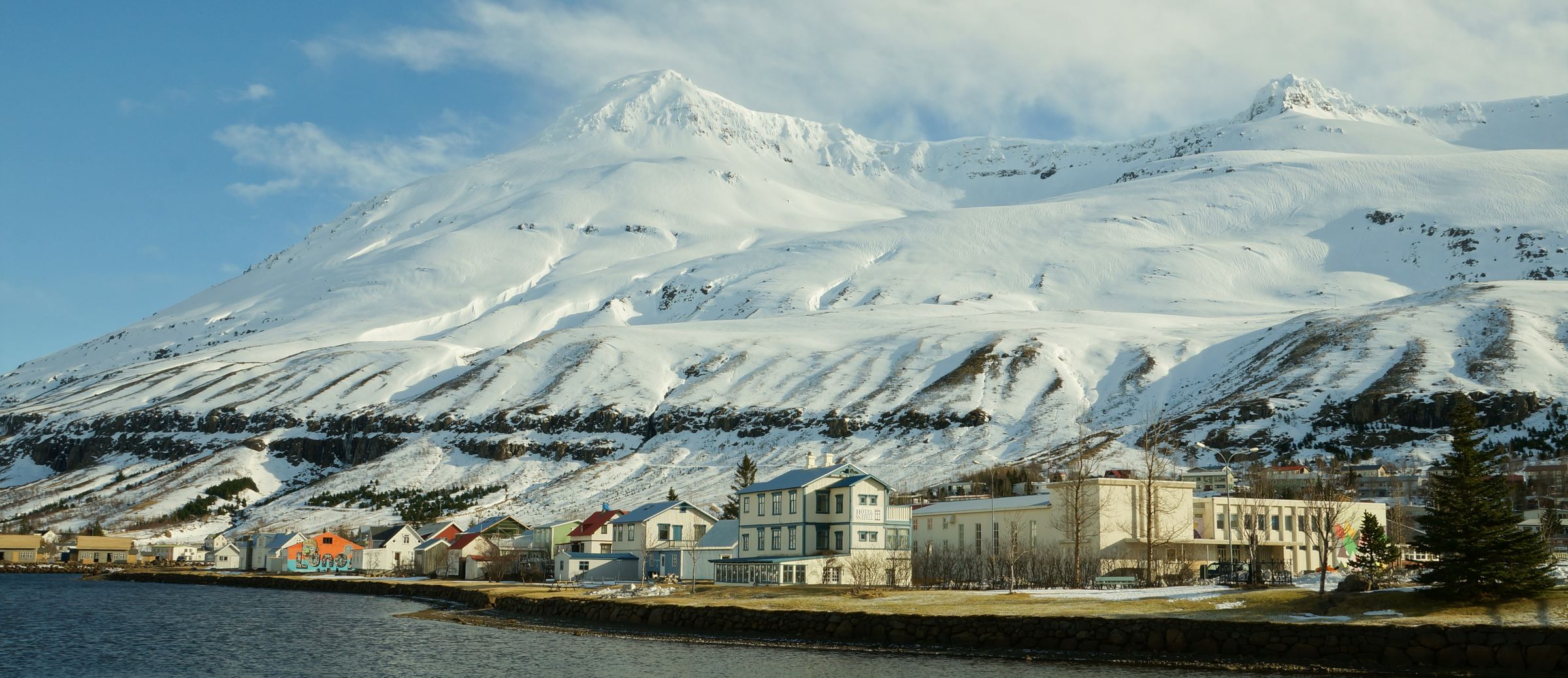 15 Things to Do in Iceland in April: The Ultimate Guide