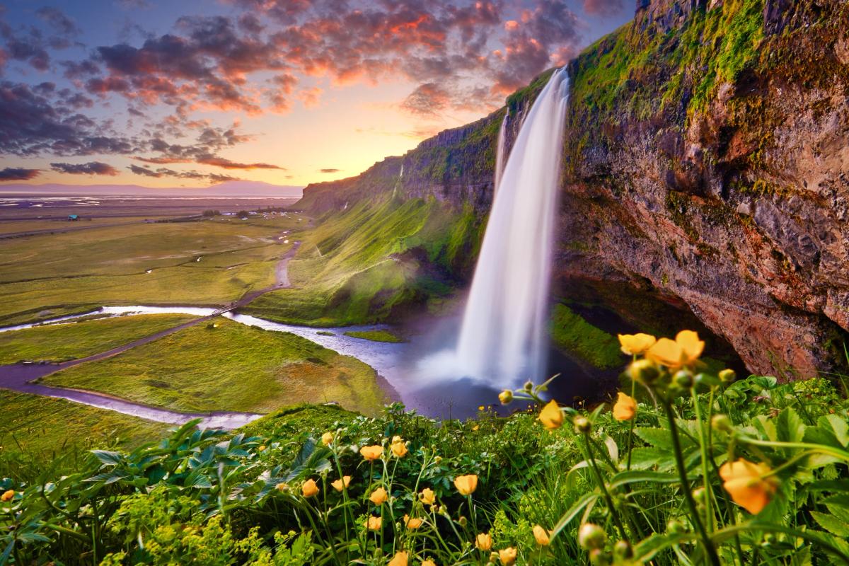 Guide to Goðafoss: All about the Waterfall of the Gods