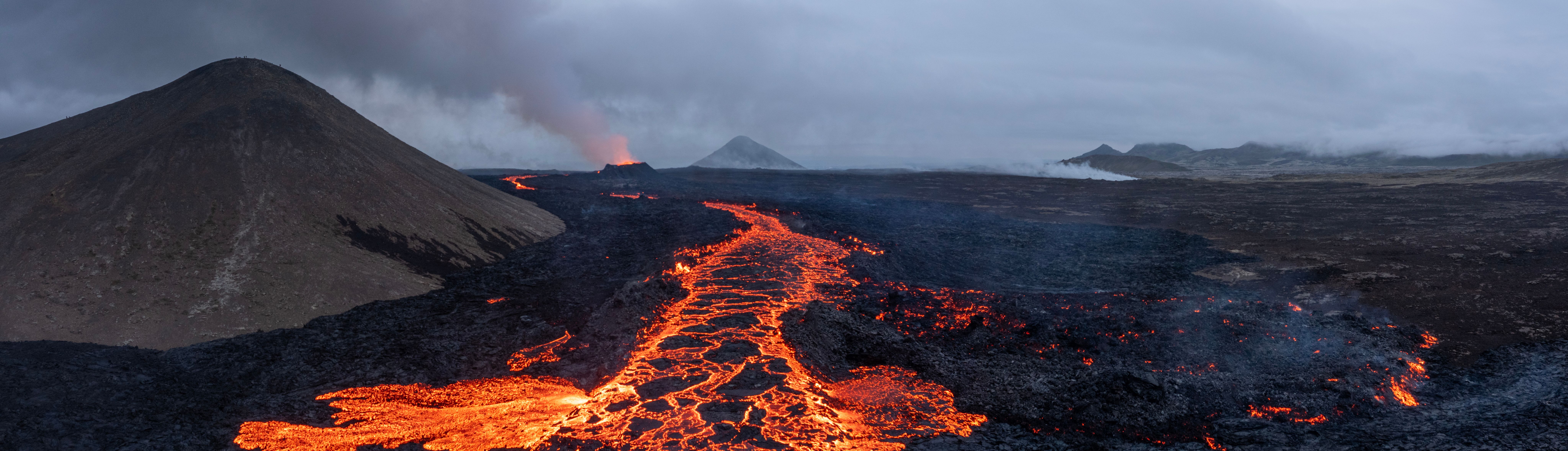 Icelandic Volcanoes Guide: Facts, Tours & Safety Tips