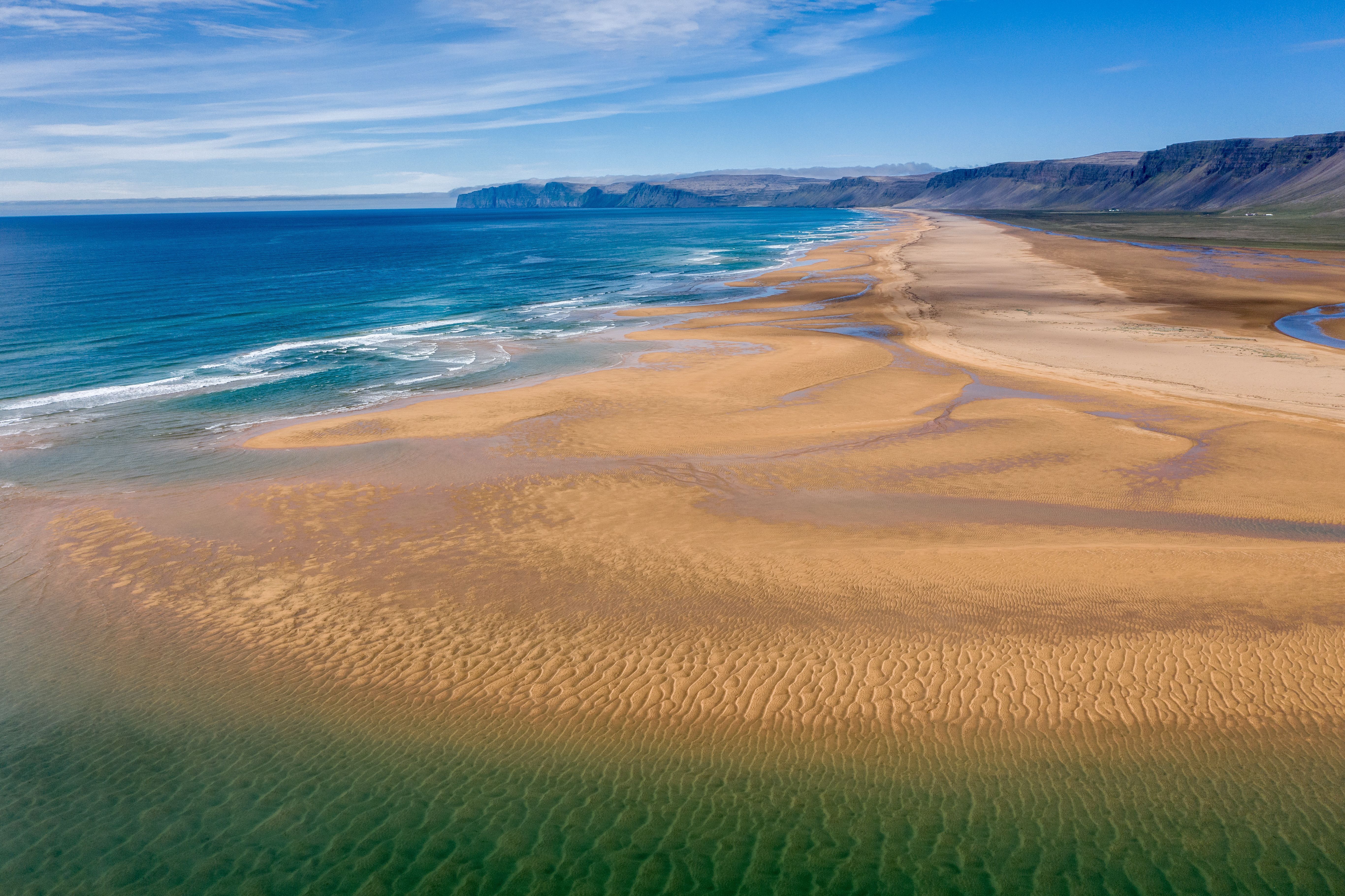 Guide to Visit Rauðasandur: Iceland's Spectacular Red Sand Beach