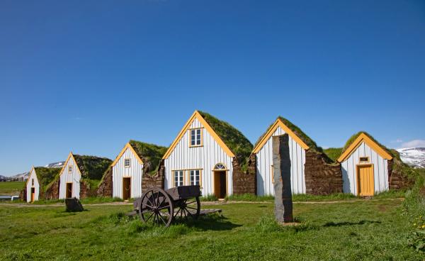 Population of Iceland in 2026: Latest Demographics and Trends