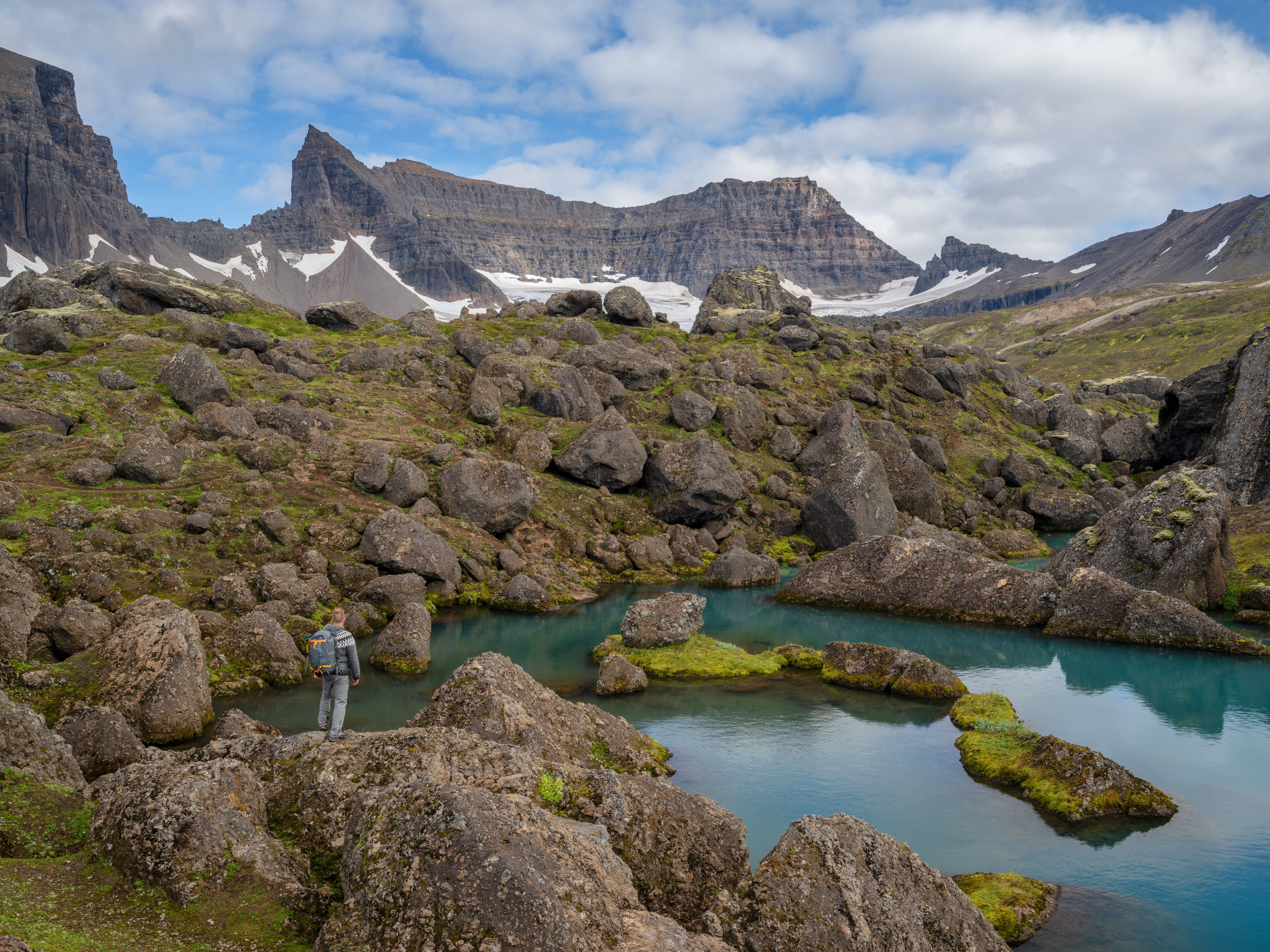 Complete Guide To Stórurð in Iceland: An Impresive Geology Spot
