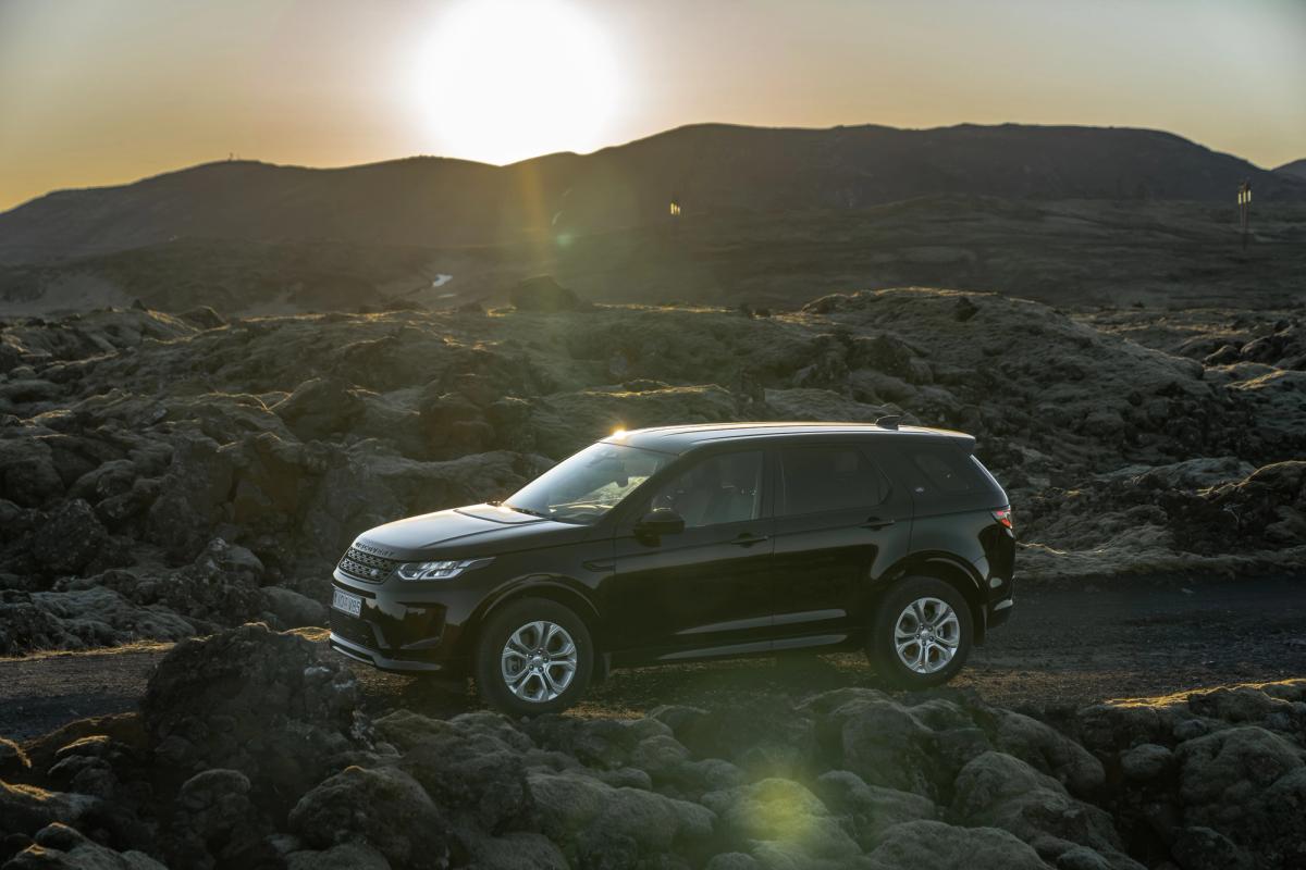 SUV vs. Minivan: Choosing the Right Rental Car