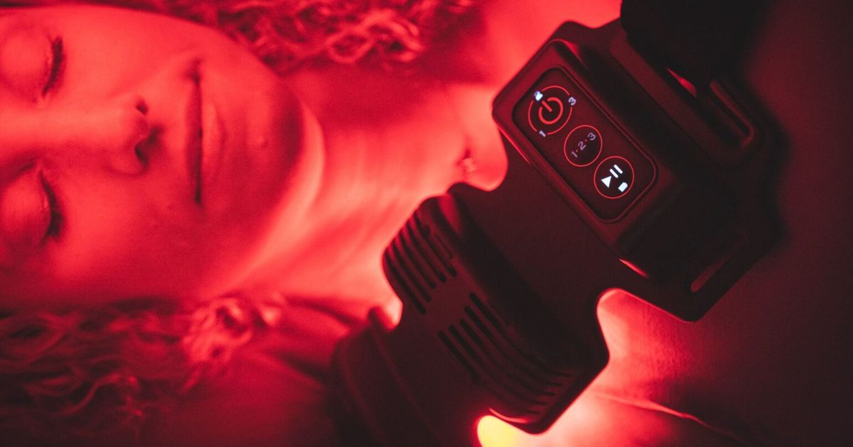 red light therapy rays