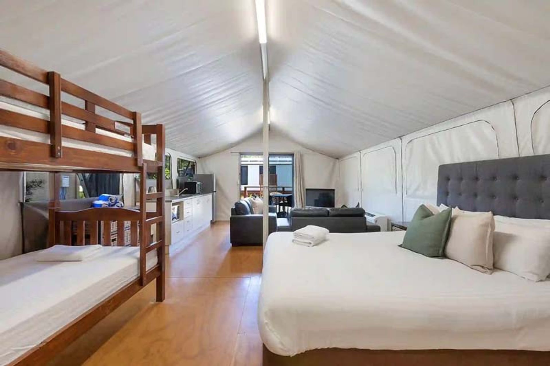 Deluxe Beach Tent | Jimmys Beach Holiday Park | Reflections Holiday Park