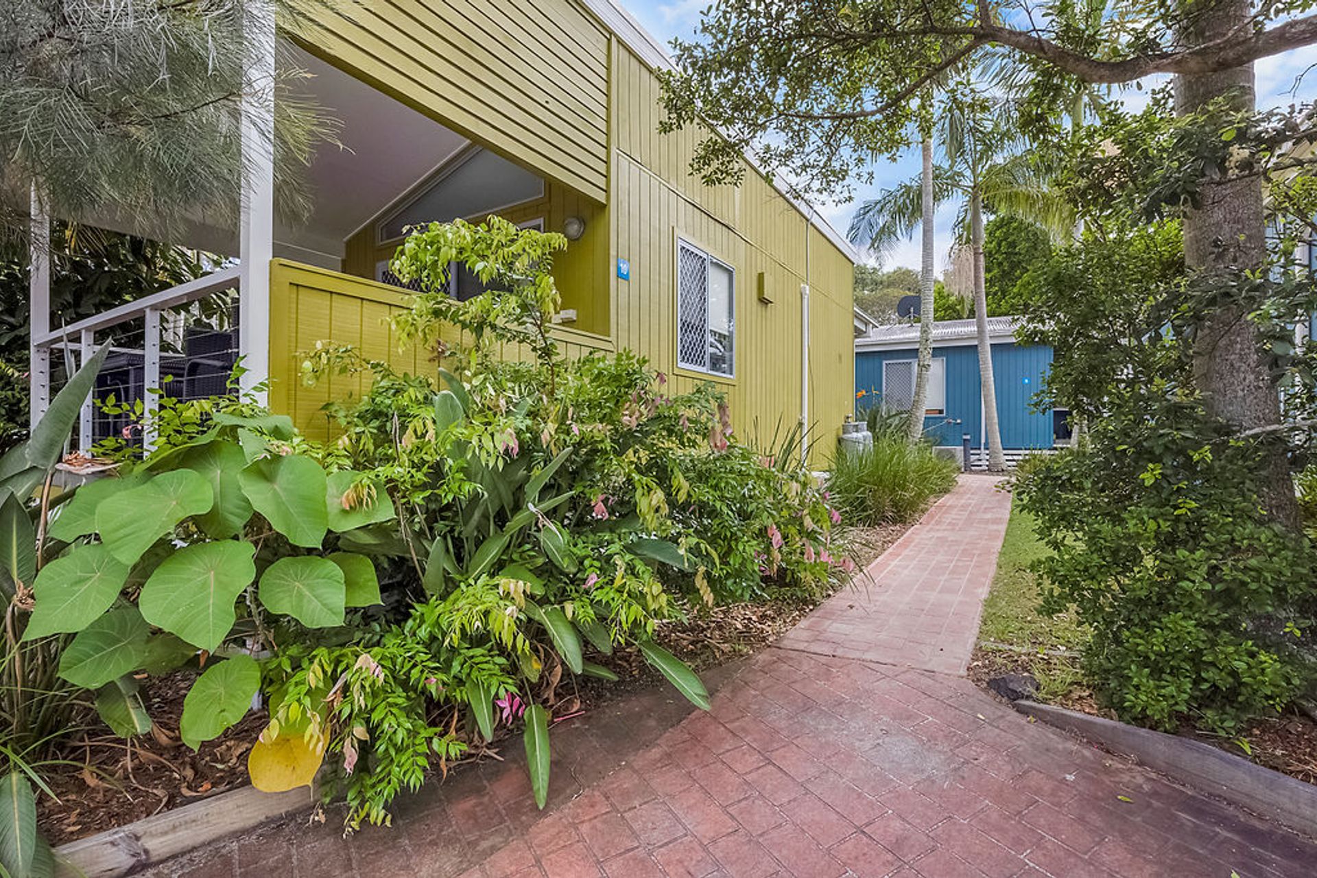 Brunswick Heads Deluxe Cabin - 2 Guests - Accessible | Reflections Holidays