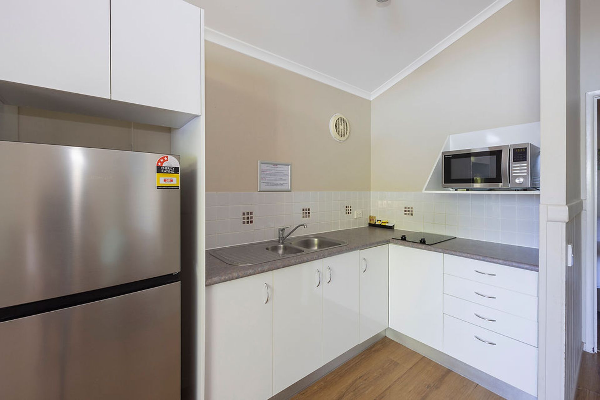 Brunswick Heads Superior Cabin - 4 Guests | Reflections Holidays