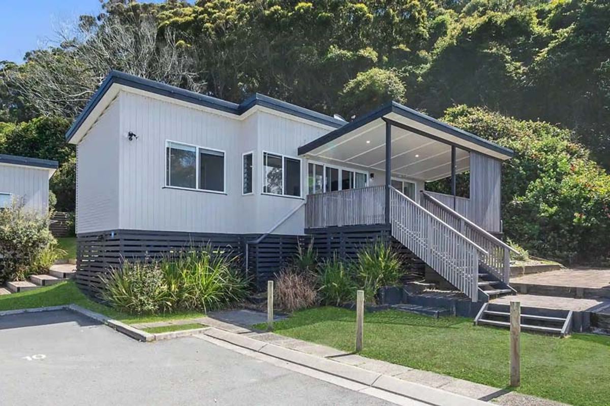 Deluxe Cabin | Seal Rocks Caravan & Holiday Park | Reflections Holiday Park