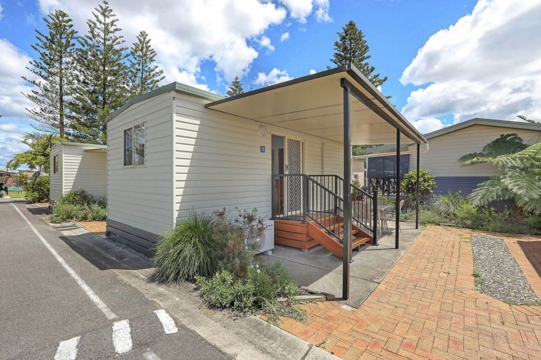Standard Cabin – Sleeps 4 – Dog Friendly | Tuncurry Holiday Park ...