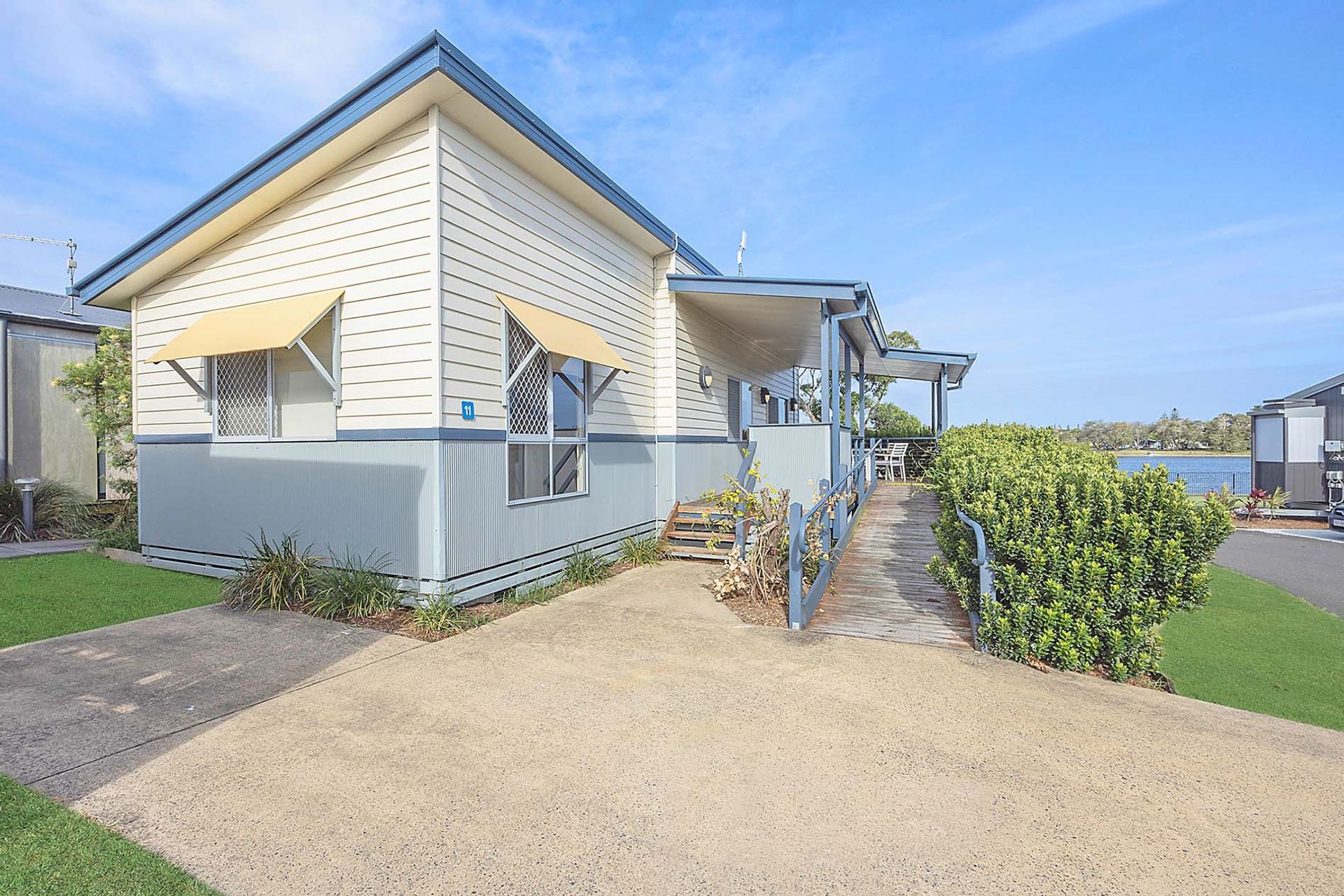 Deluxe Cabin | Shaws Bay Holiday Park | Reflections Holiday Park