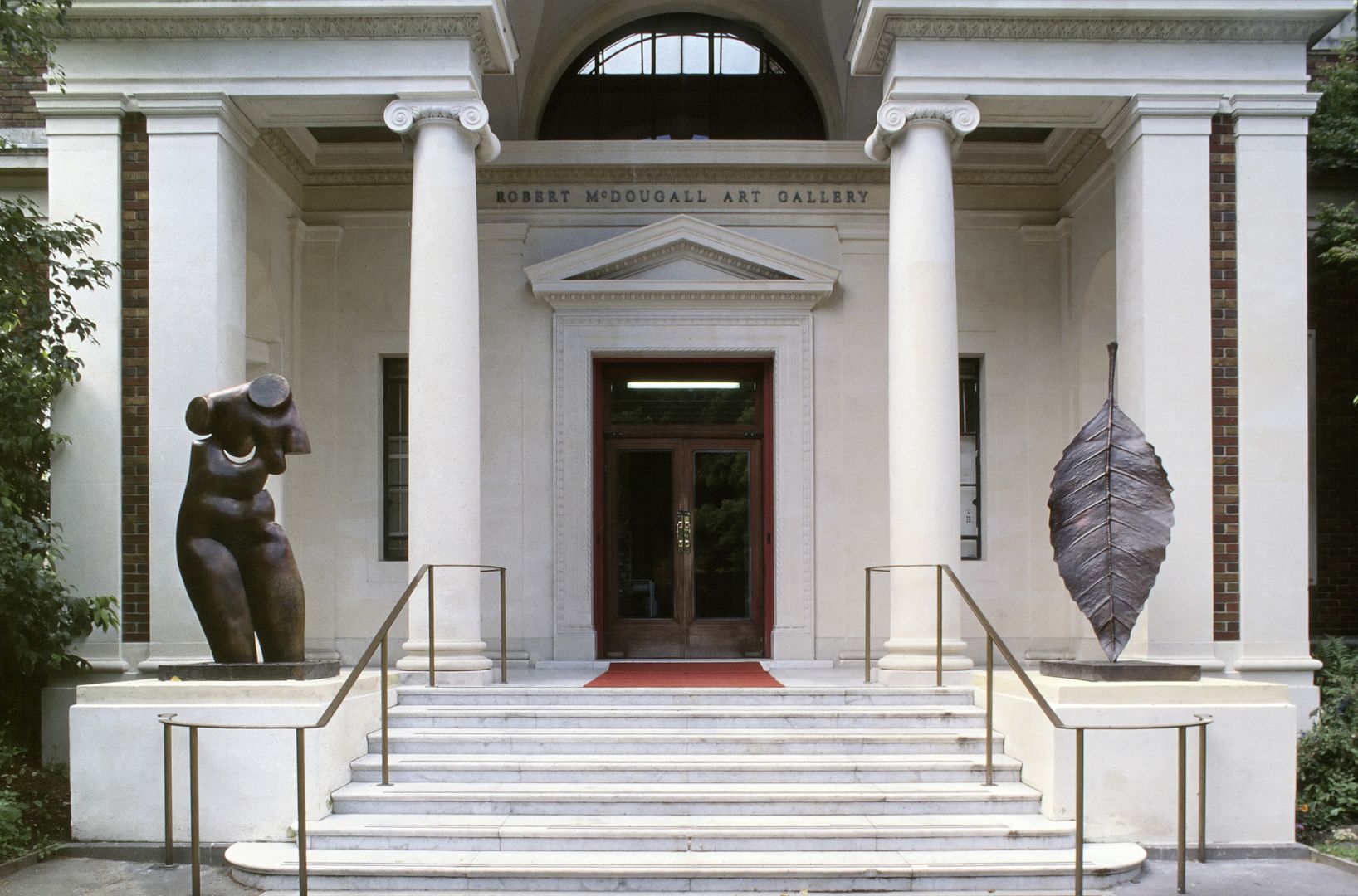 E Noho Ra De Chirico