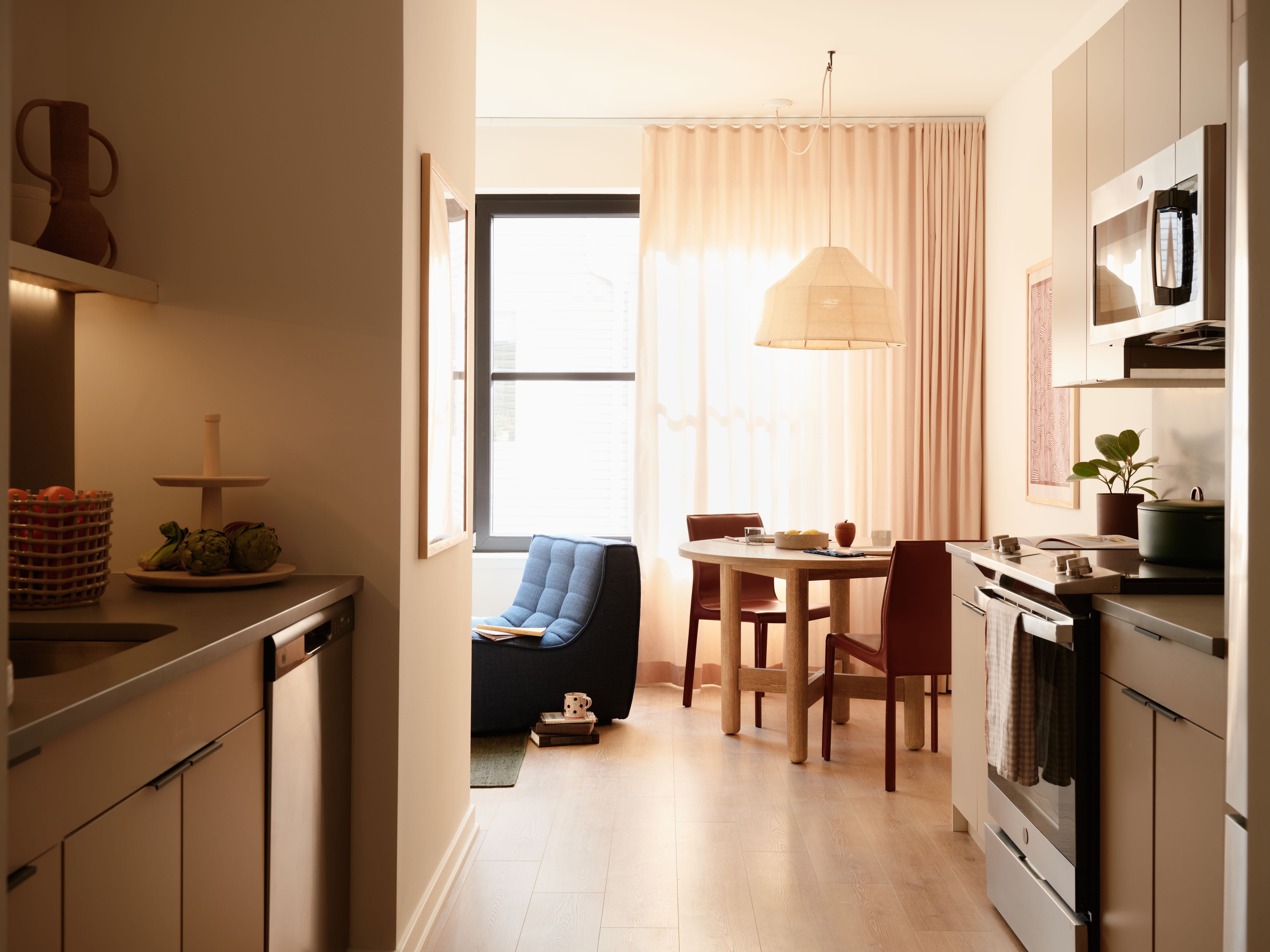 Ray Philly | Philadelphia New Apartments for Rent
