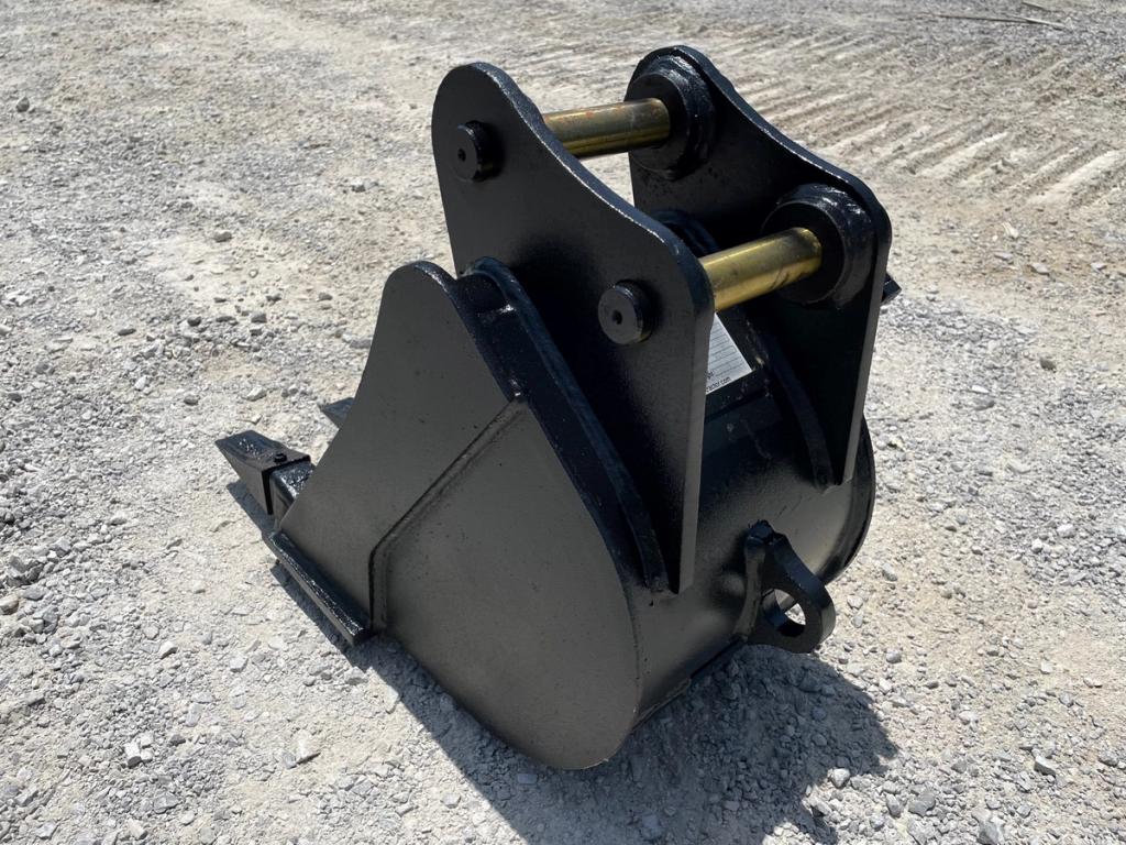 12" EXCAVATOR DIGGING BUCKET 30MM PIN | Newman Tractor