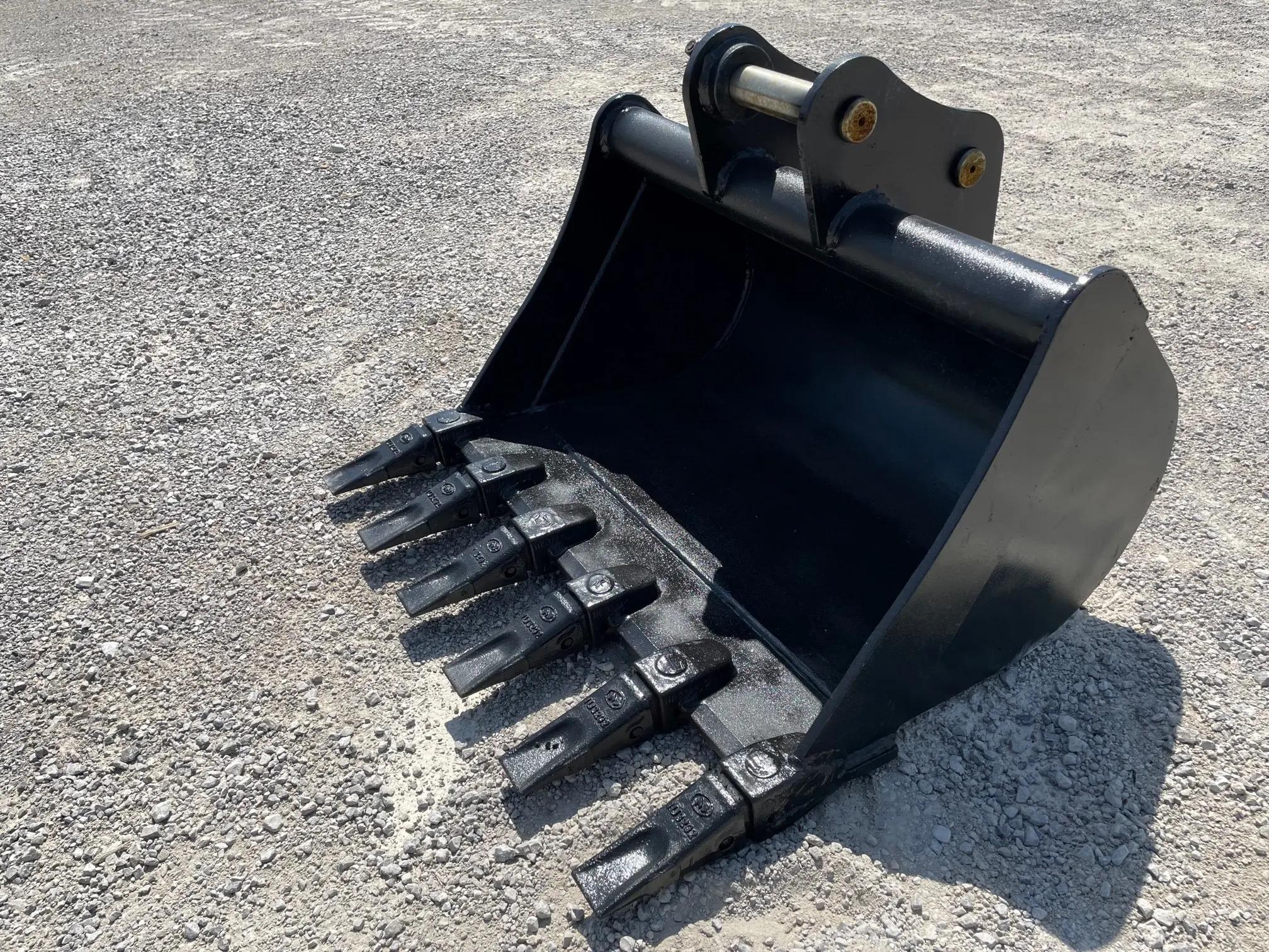 2021 30" EXCAVATOR DIGGING BUCKET 40MM PIN | Newman Tractor | Heavy ...