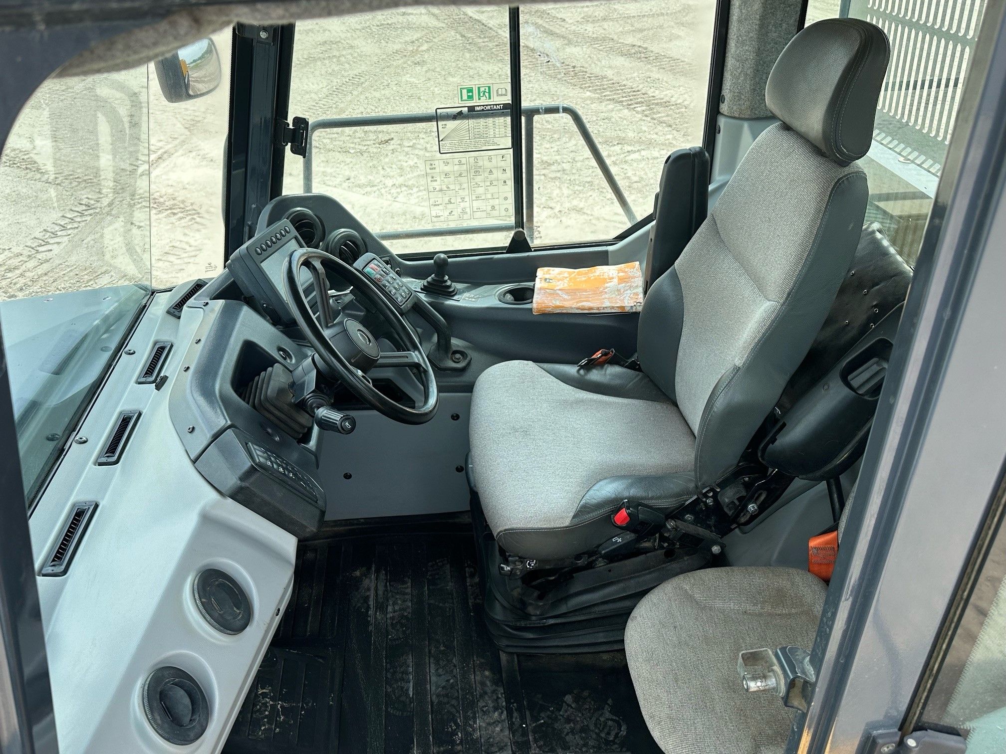 2020 JOHN DEERE 410E For Sale | Newman Tractor