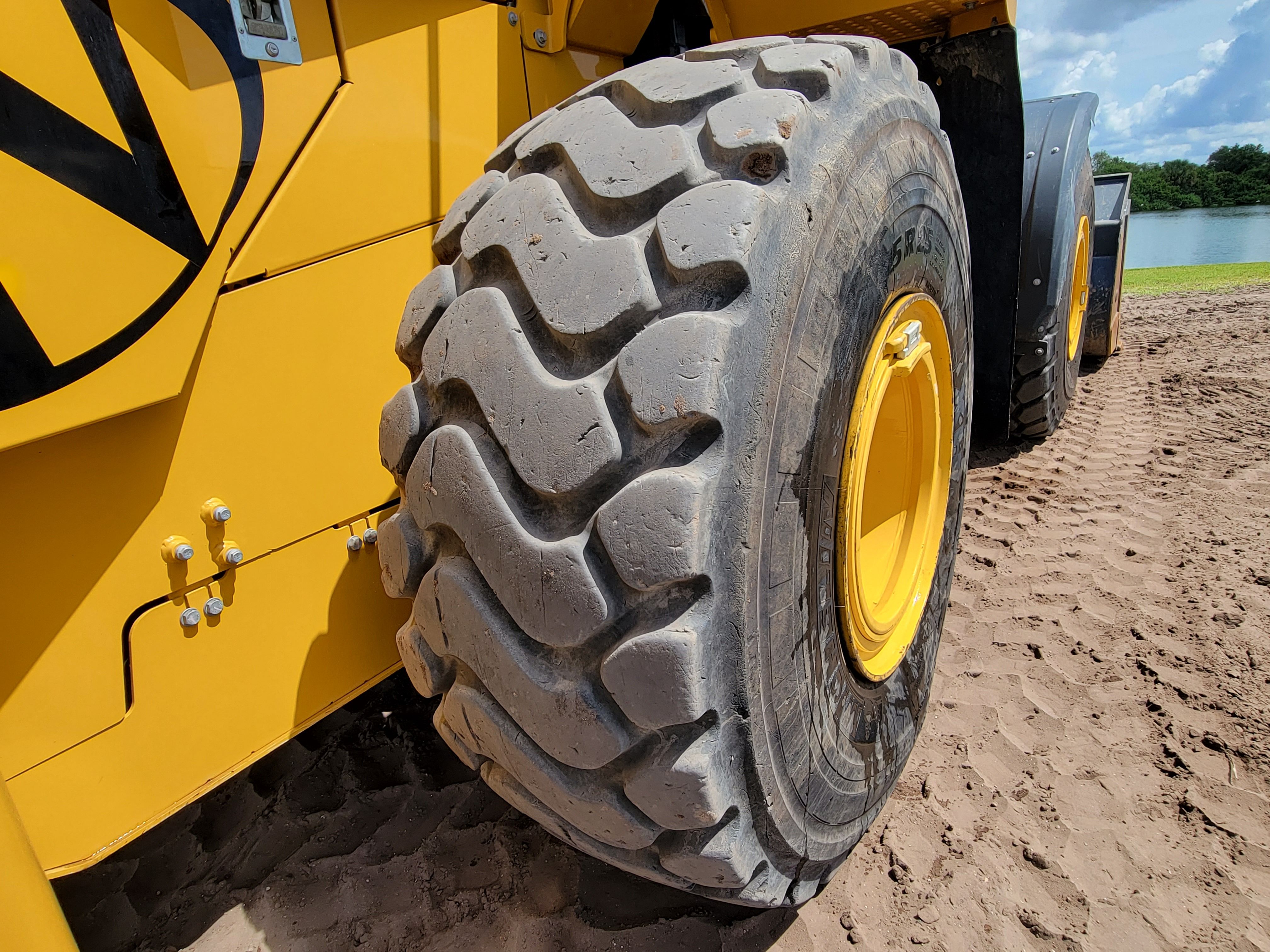 2021 JOHN DEERE 744L For Sale | Newman Tractor